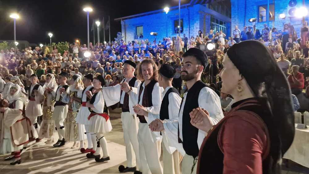 Πραγματοποιήθηκε το πρώτο μεγάλο χορευτικό αντάμωμα στη Λιβαδειά Φοινίκης