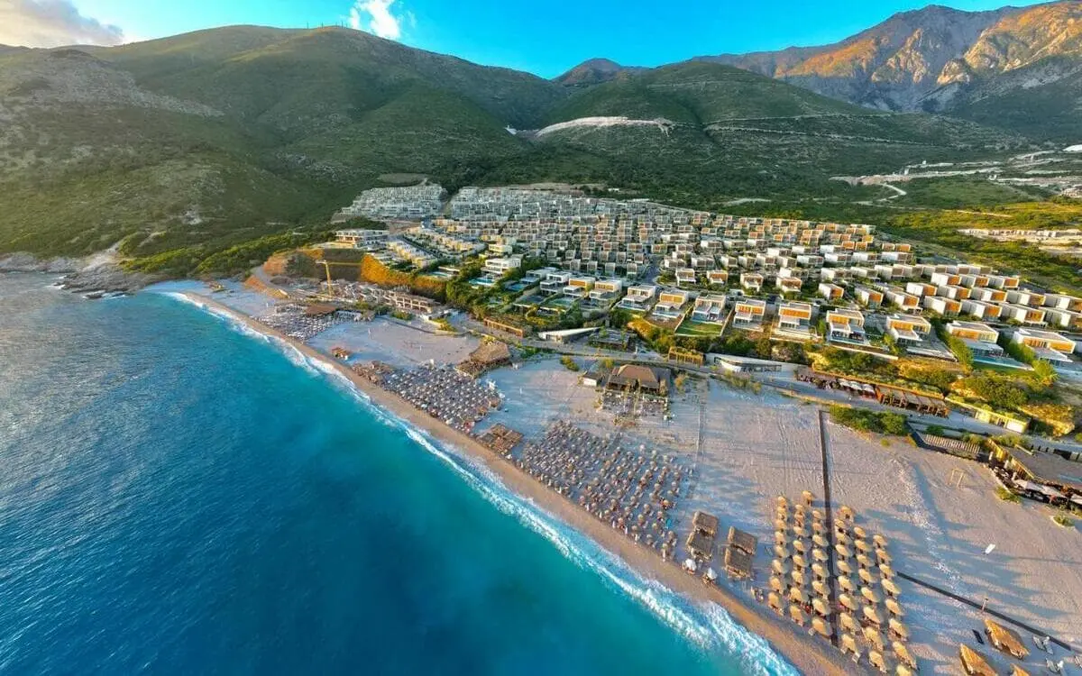 Νέες τιμές αναφοράς ακινήτων στην Αλβανία - Από 835 έως 1450 ευρώ το τ ...